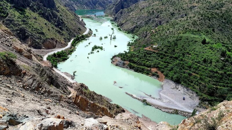 Yusufeli Baraji 30 mayıs 2023 gövde su dolumu ve barhal çayı vadisinde ...