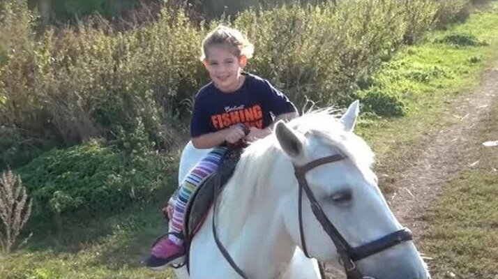 Видео Влог Катание на лошадях Клуб верховой езды "Надежда" Переправа ...