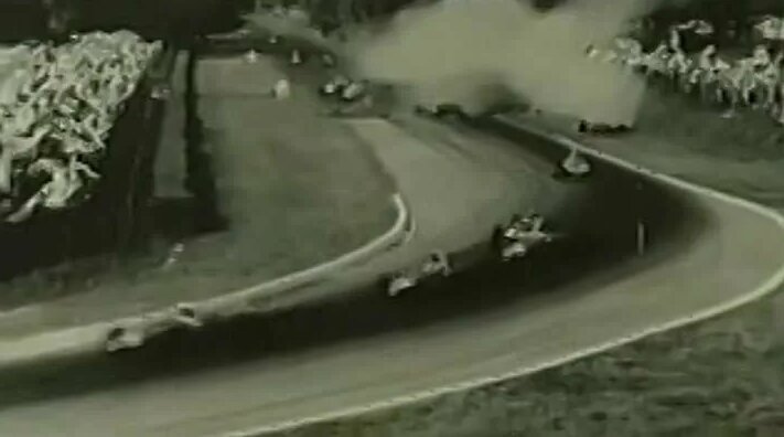 Видео Wolfgang von Trips & 15 Spectators Fatal Crash @ Monza Sept 10 ...