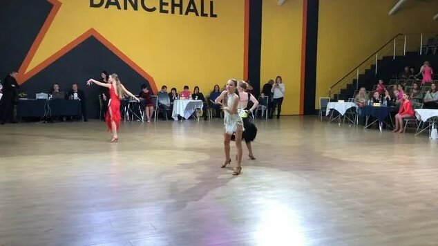 Соревнования по бальным танцам ?? @Nastiona Zhuk - Смотреть онлайн в ...