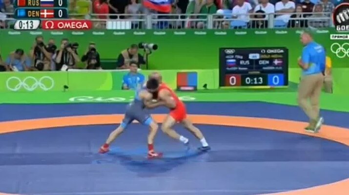 Видео Роман Власов (RUS) - Марк Мадсен (DEN) ОИ-2016 финал Греко ...