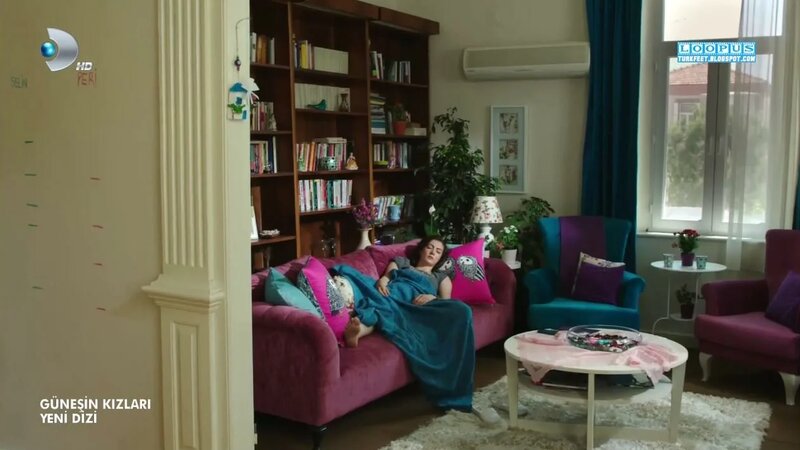 Burcu Ozberk Nice foot - Yandex Video aramada çevrimiçi izle