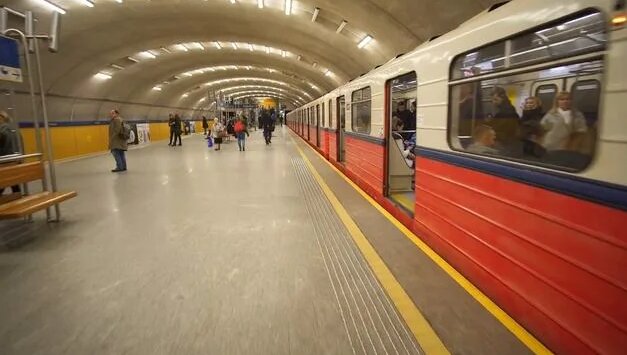 Poland, Warsaw, Metro ride from Racławicka to Wierzbno, 2X elevator ...