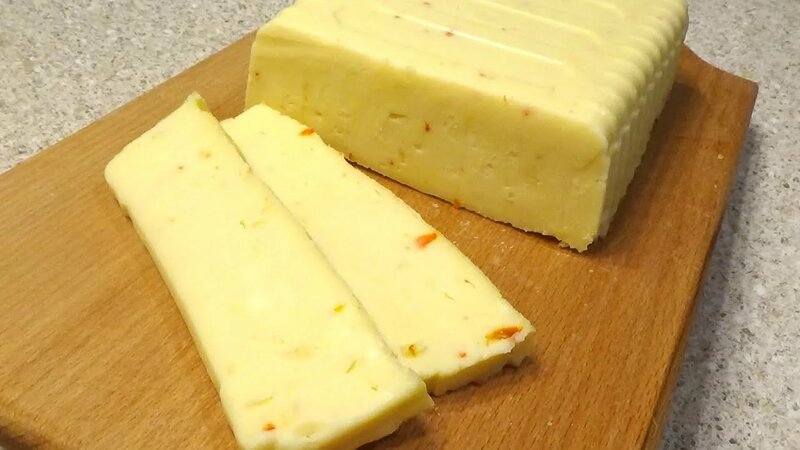 Плавленый сыр домашний с паприкой/melted cheese with paprika ...