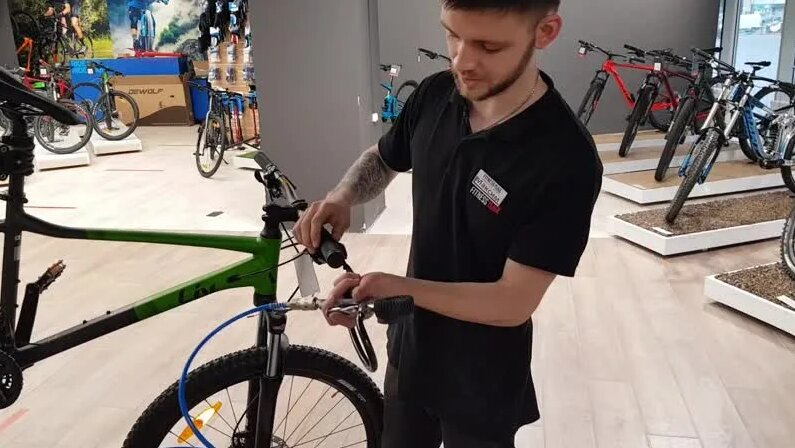 Как быстро снять грипсы? — Видео от Fitness-place.ru - Смотреть онлайн ...