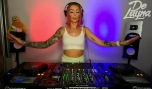 De Layna - Jackin UK Bassline Mix #4 — Видео от I Give You Bass ...