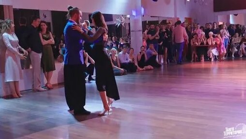 Tango Premium show || Vinee bhabhi best dance ever || Tango live ...