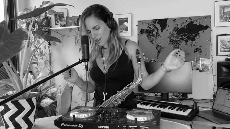 Yarden Saxophone -Techno Live Session by Yarden Saxophone — Видео от ...