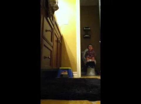 Toilet boy (AKA) Little Crapper - Yandex Video aramada çevrimiçi izle