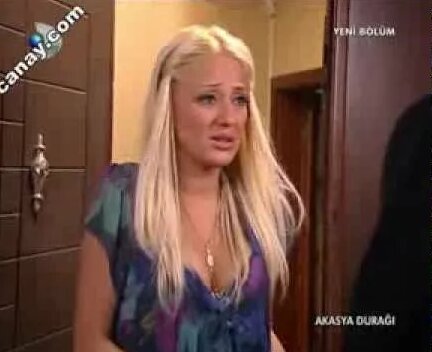 Ece Filiz Meme Dekoltesi - Смотреть онлайн в поиске Яндекса по Видео