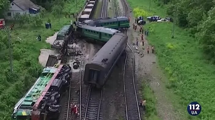 Видео Подборка крушений и аварий поездов на железной дороге. ЖД ...