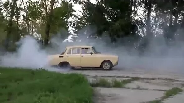 Moskvich 2140 Drifting SWAP engine V6 Karb Dellorto Дрифт Москвича на ...