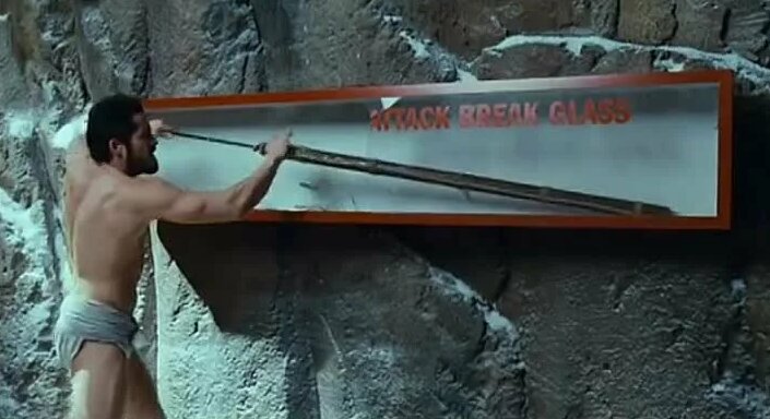 Знакомство со Спартанцами Леонид против Пингвина - Смотреть онлайн в ...