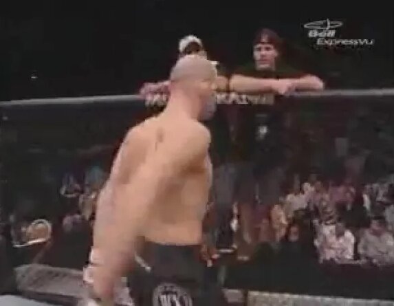 UFC 49: David Terrell vs Matt Lindland — Видео от Бехнам Аллахвердиев ...