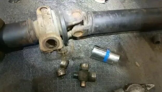 карданный вал outlander замена крестовин замена подвесных подшипников ...