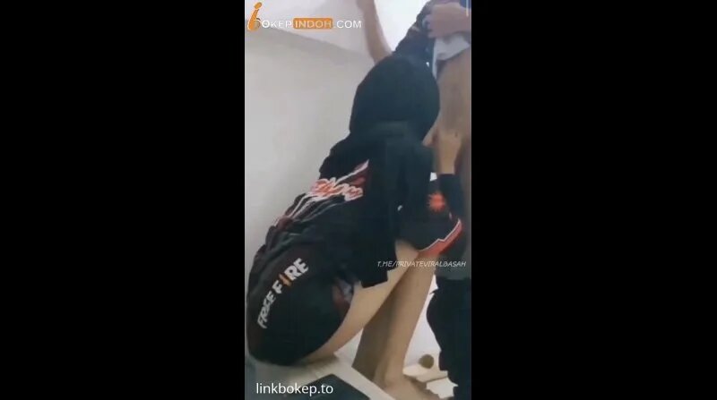 Bokep Indo Hijab Ukhty Ngewe Buru2 Di Tangga Darurat Bokepindoh.mp4 — Видео от Andrew Methaw ...