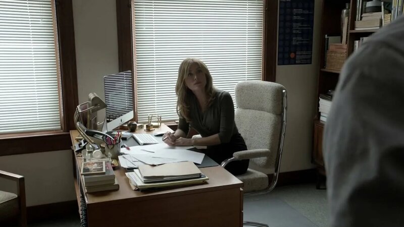 Sasha Alexander Shameless S05e09 Lip goes down on Helene - Yandex Video ...