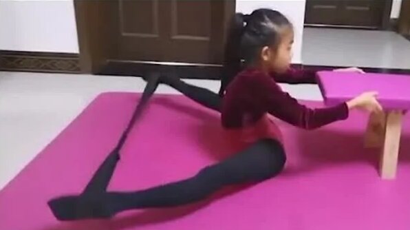 SLs - Legged forward bend. Extreme Frontbend. Frontbend training ...