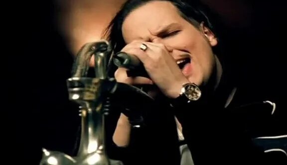 KoRn - Alone I Break (Official Video HD) — Видео от ROCK Format | Music ...