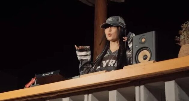 Youna - Melodic Techno & Progressive House DJ Mix 14 @ Badaya Camp I ...