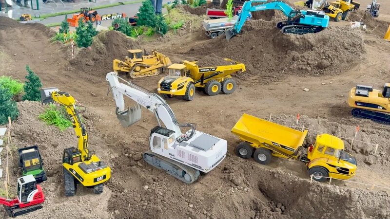 Fantastic RC Construction Site RC Excavators Dump Trucks Firetrucks ...