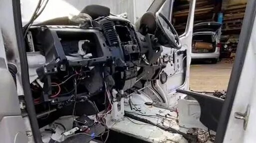 Mercedes Sprinter engine Swap Part 4 ( Professionals) #om613 #om613swap ...