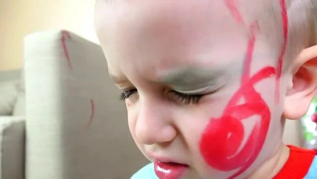 Bad Baby Вредные Детки Красятся как Мама - Makeup Fail Victoria ...
