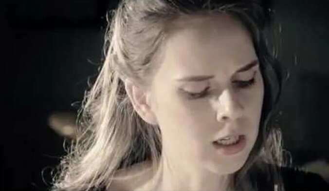 Видео Adele - Hello (Русскоязычная версия Ulyana. Russian voice) | OK.RU - Смотреть онлайн в ...