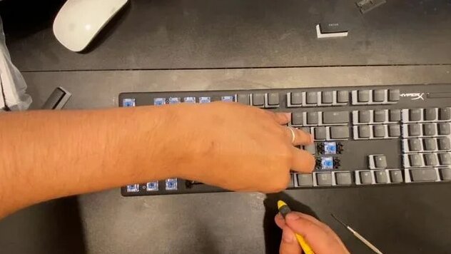 HyperX Alloy Origins Core keyboard install Pudding Keycaps - Fix Broken ...