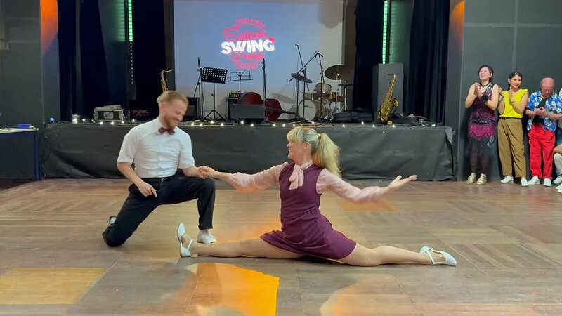 Swing Dance Performance by Sondre & Tanya — Видео от Новое и Лучшее ...