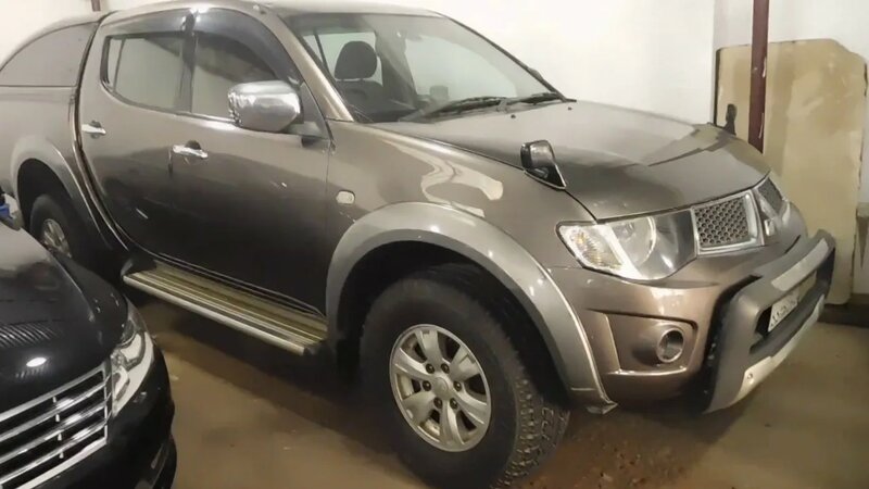 Mitsubishi L200 Carry Boy | Diesel | Navara | Hilux | Double Cabin ...