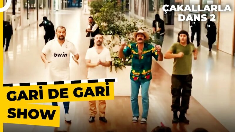 Çakallardan Gari De Gari Show | Çakallarla Dans 2 - Смотреть онлайн в ...