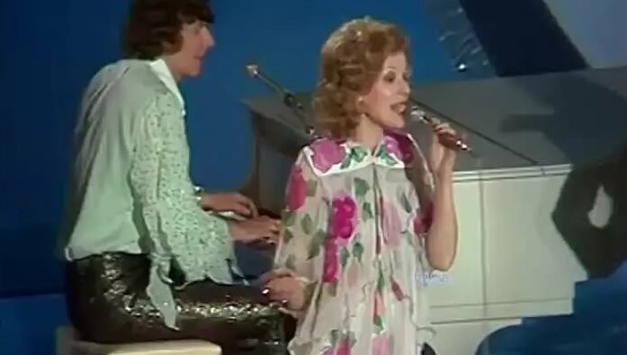 Видео Teach In. I`m Alone/Тич Ин. Я одна (1975). | OK.RU - Смотреть онлайн в поиске Яндекса по Видео