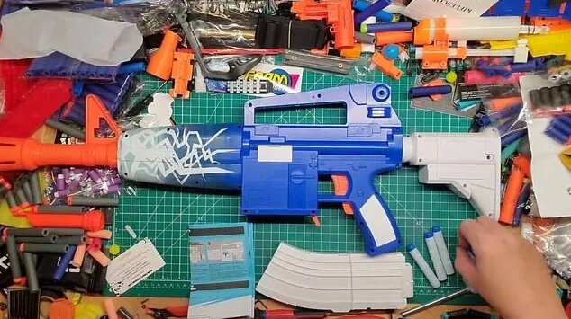 Nerf Fortnite AR That's Actually Decent? (Nerf Fortnite Blue Shock ...