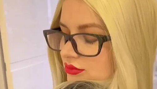 Daryl Tufekci | Girls in quarantine be like...@alona_venum #foryou #fyp ...