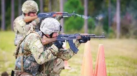 Звук выстрелов АК 47. The sound of shots from a Kalashnikov assault ...