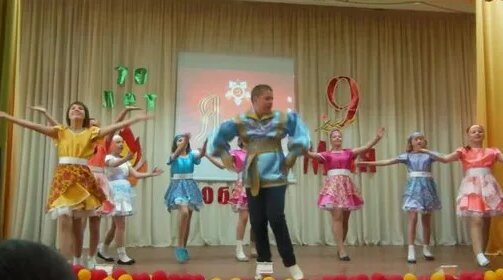 Russian teen dance in short - Watch online in Yandex video search