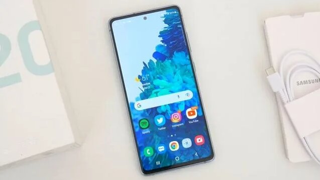 Samsung Galaxy S21 FE vs. S20 FE Comparison! Specs, Performance, Camera ...