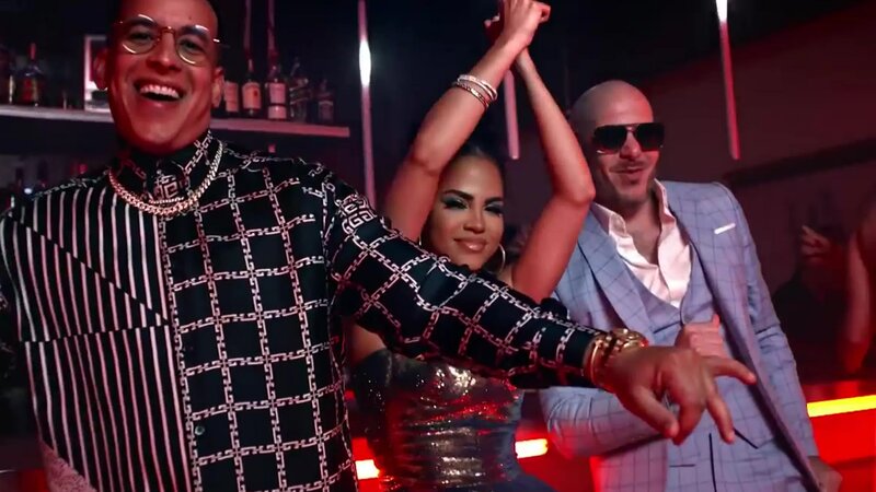 Pitbull x Daddy Yankee x Natti Natasha - No Lo Trates (Official Video ...
