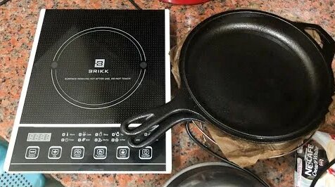 Brikk BI-QE2 Induction Cooker & the Lodge 3.2 Quart Cast Iron Combo ...