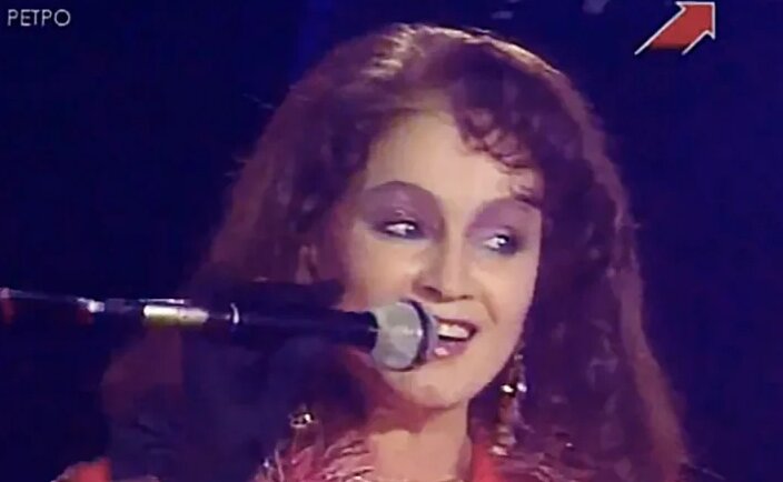 Хуторянка - София Ротару (Хит-парад Останкино 92) 1992 год (В. Матецкий – М. Шабров) - Смотреть ...