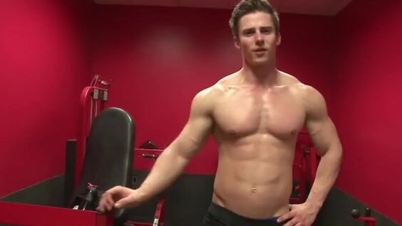 [720] tyler n photoshoot #2 (pumping muscle) (wrestling)