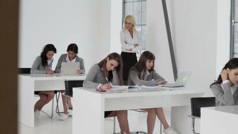 Dorcel - [Bande annonce] Russian Institute : L'effrontée | Facebook| By ...