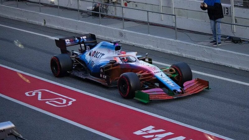 Live formula 1 pre-season testing day 1