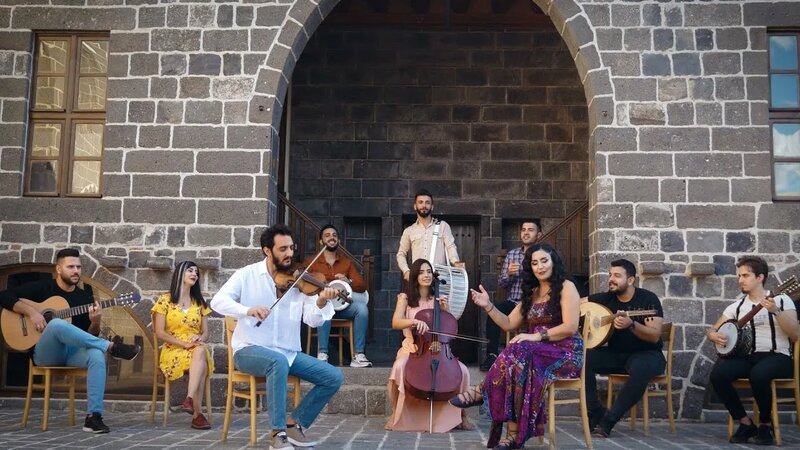 Hivda Gökel - Nîn e Nîn e - Yandex Video aramada çevrimiçi izle