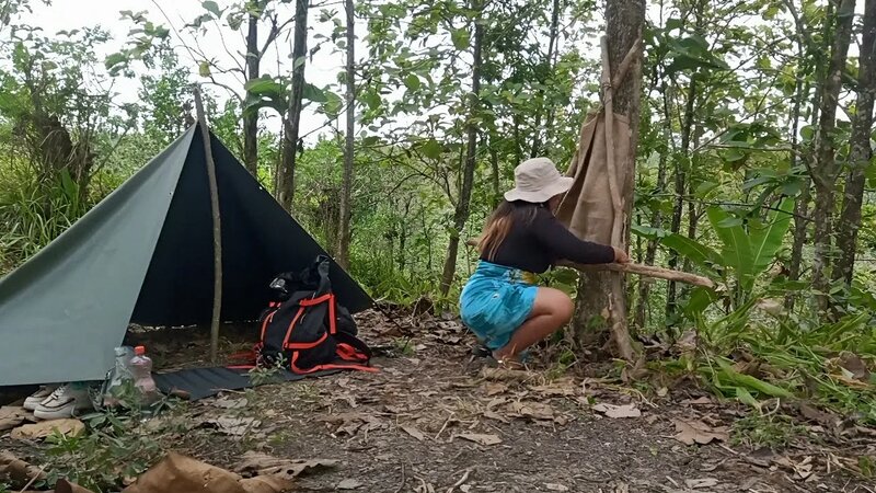 Great young woman solo camping, Bushcraft chair from gunny clooth ...