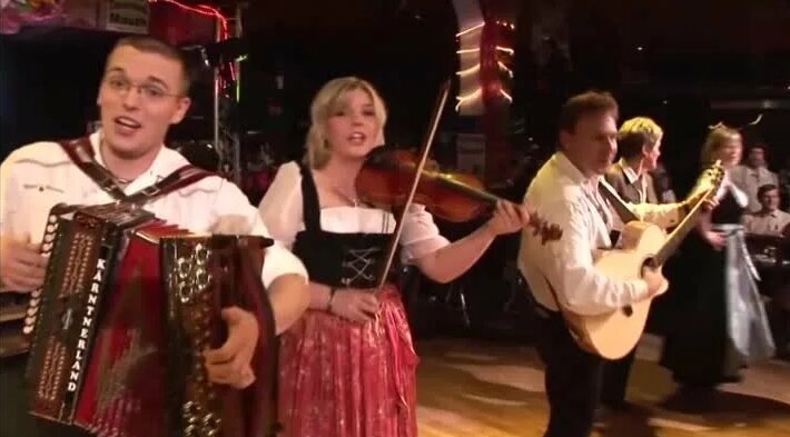 Видео O Susanna, wunderschöne Anna - Bayerwald Flitzer . | OK.RU ...