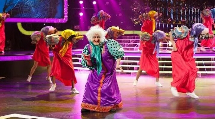 Один в один! Шура. Бабка-ежка - «Частушки бабок-ежек» - Смотреть онлайн ...