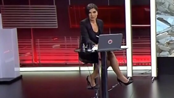 jennifer lawrence bacak: 978 video Yandex'te bulundu