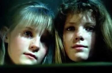 Is-slottet (1987) Scene in room | Kids in Movies